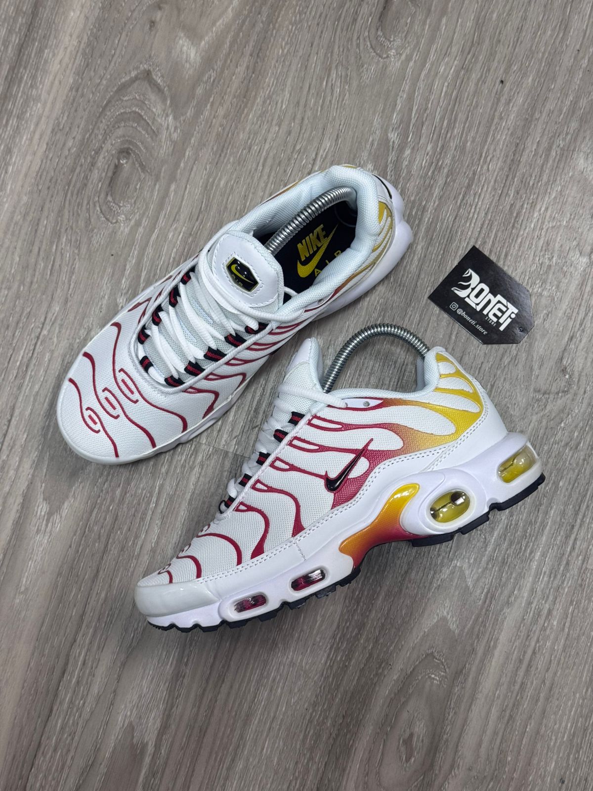 TÊNIS NK AIR MAX PLUS TN - SUNBURN – Boneti Store | Oficial